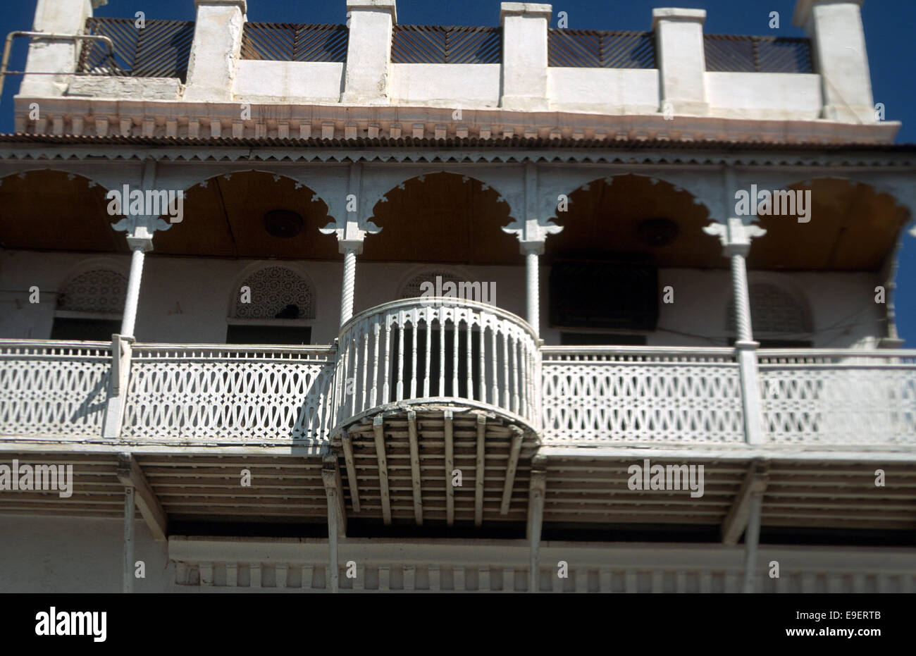 Balcony on a house in the Lawatia quarter of Muttrah, Oman 1979 Stock ...