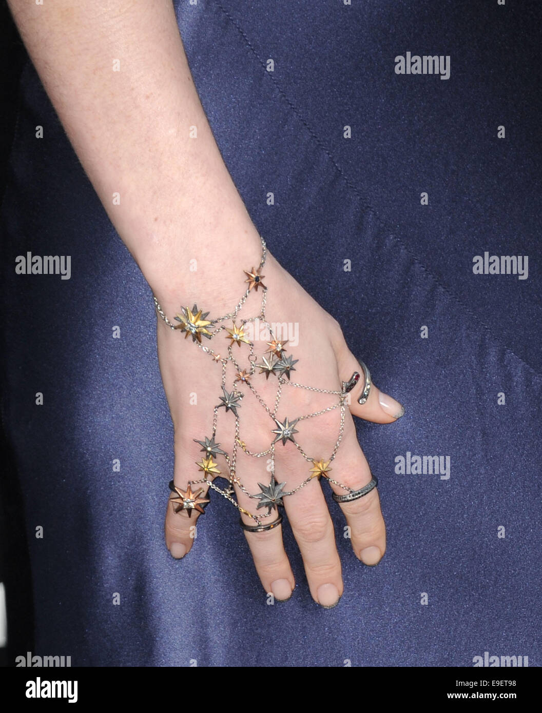 Los Angeles, California, USA. 26th Oct, 2014. Anne Hathaway attending ...
