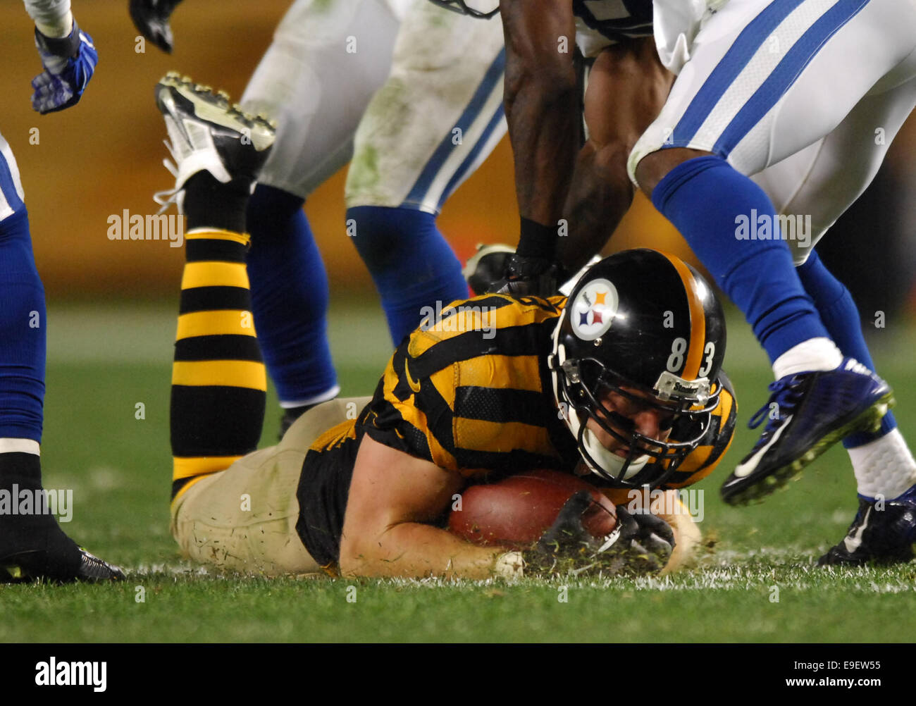 Pittsburgh, PA, USA. 26th Oct, 2014. Heath Miller #83 during the ...