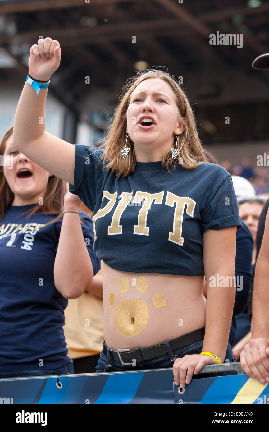 Pittsburgh, Pennsylvania, USA. 25th Oct, 2014. Pittsburgh fans in the ...
