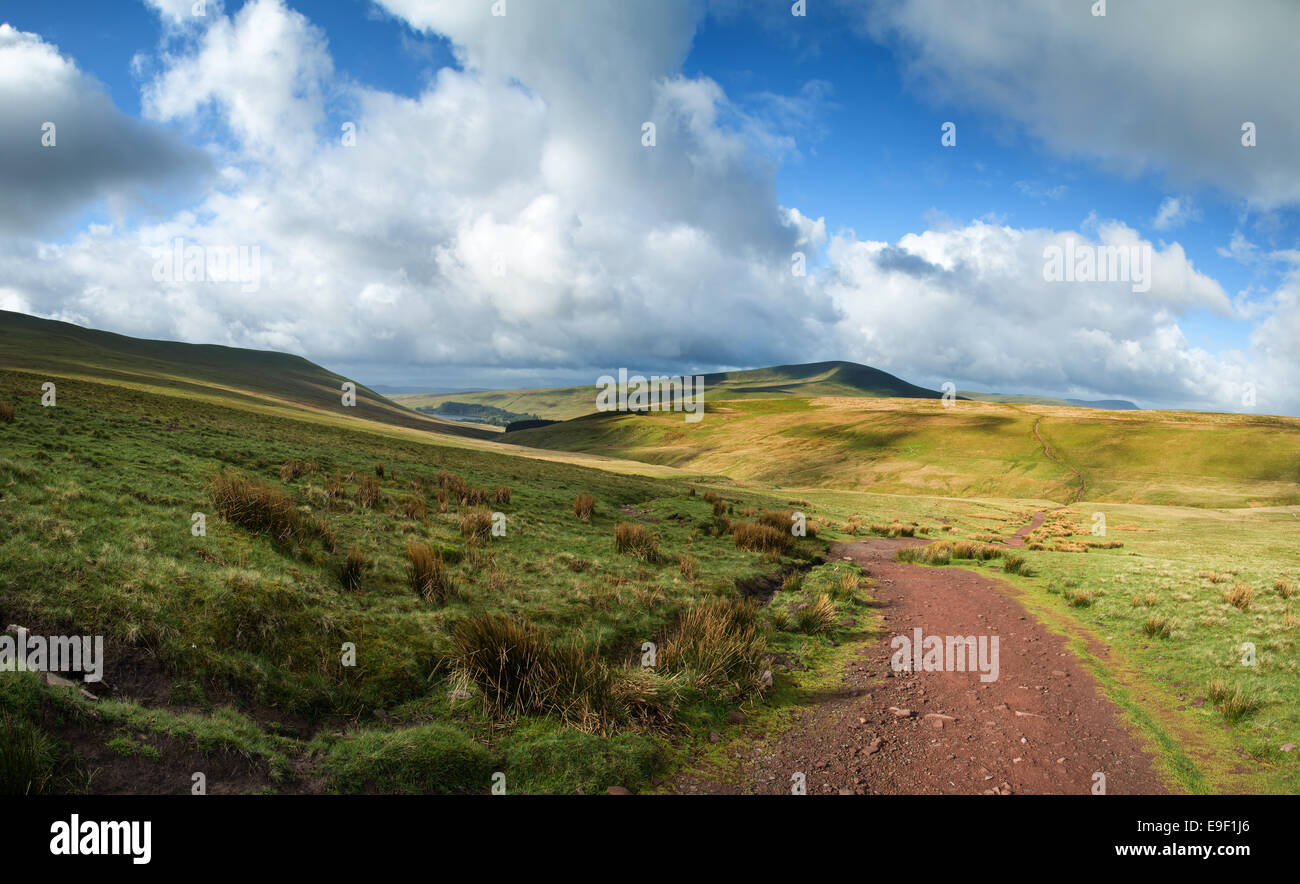 Beautiful landscape of Brecon Beacons National Park with dramatic sky ...