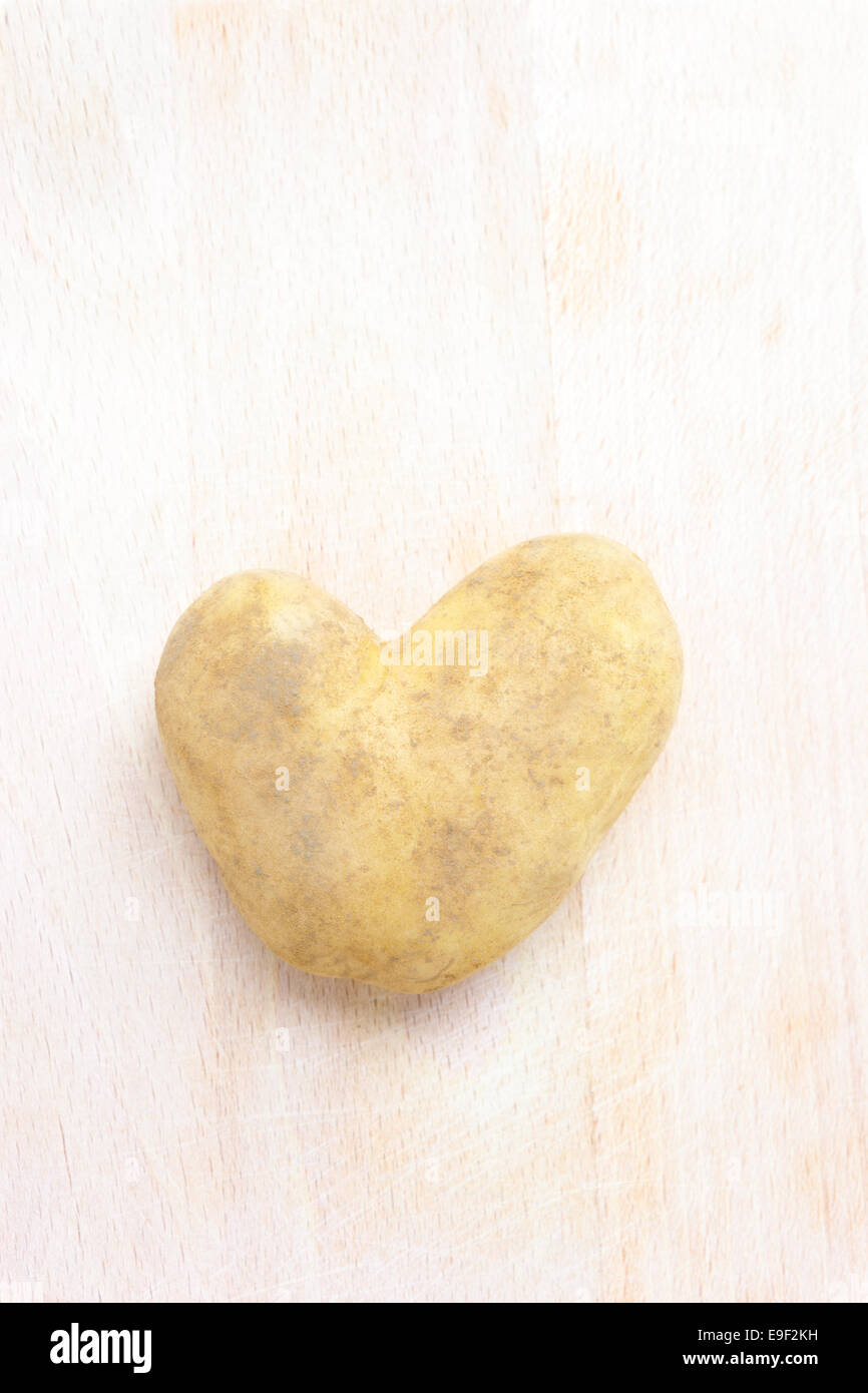 Heart shape potato hi-res stock photography and images - Alamy