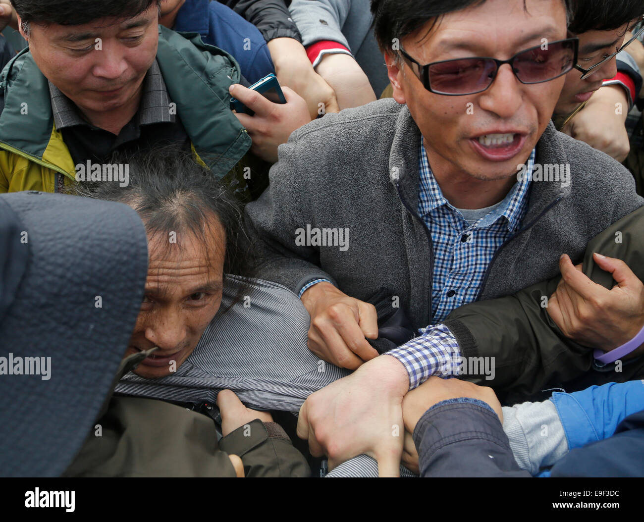 North korean defectors hi-res stock photography and images - Alamy