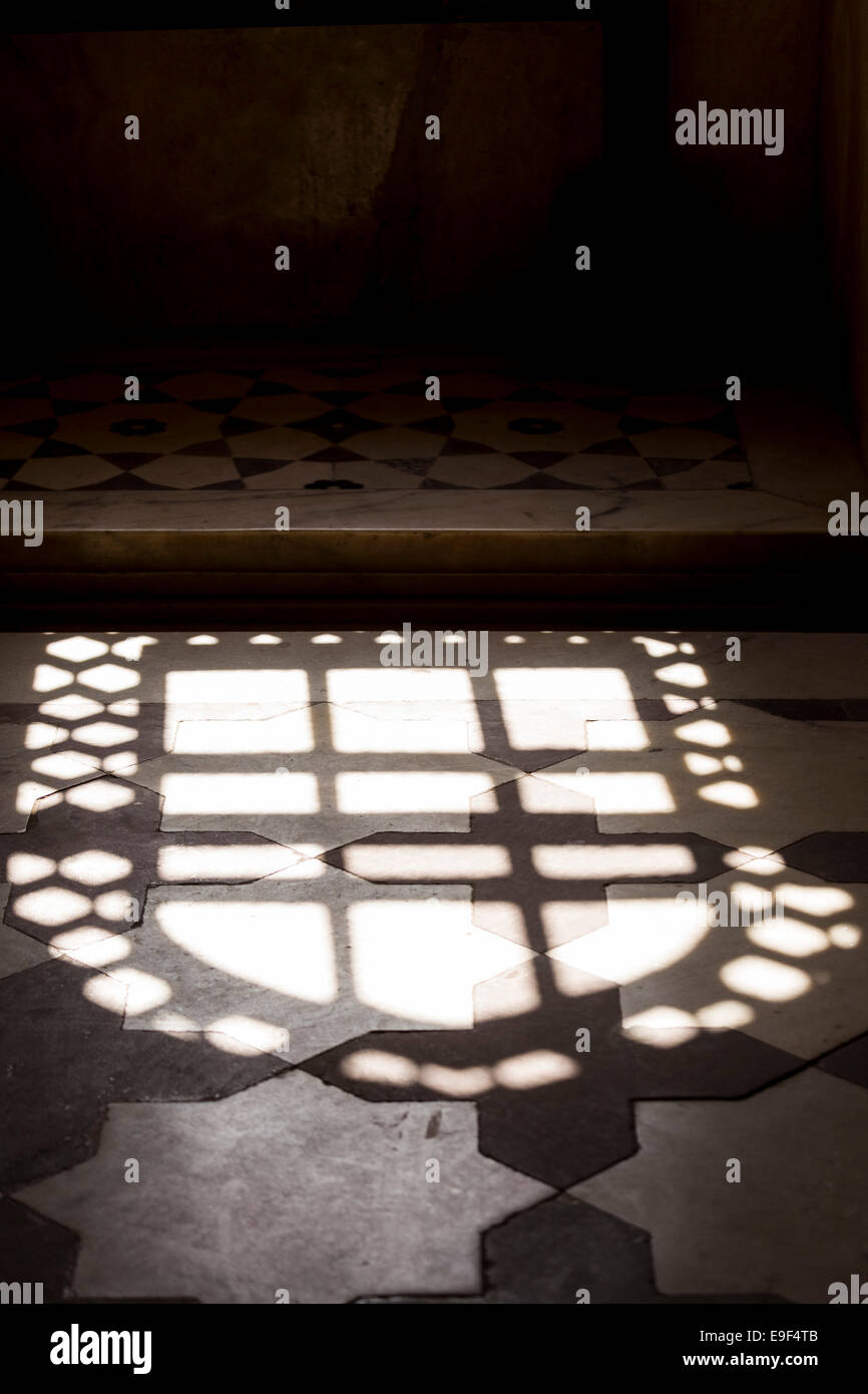 Shadow of a window of the Amber Fort, Jaipur, Rajasthan, India Stock ...