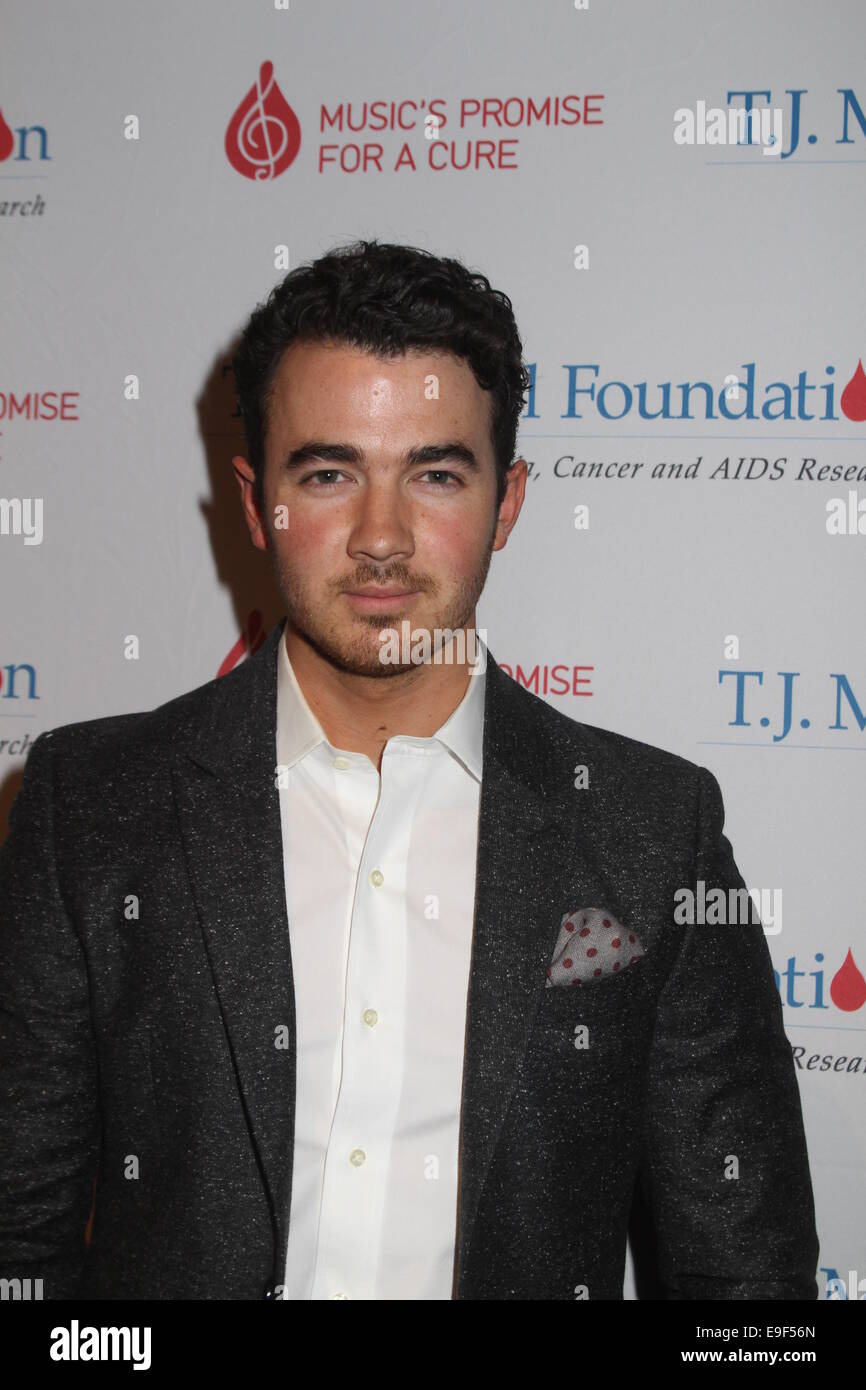 New York, New York, USA. 21st Oct, 2014. KEVIN JONES ATTEND THE TJ ...