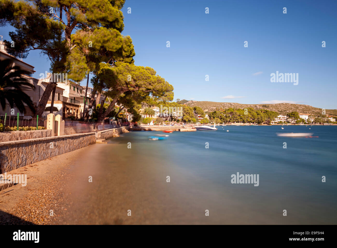 Beach, Puerto de Pollensa, Mallorca - Spain Stock Photo - Alamy