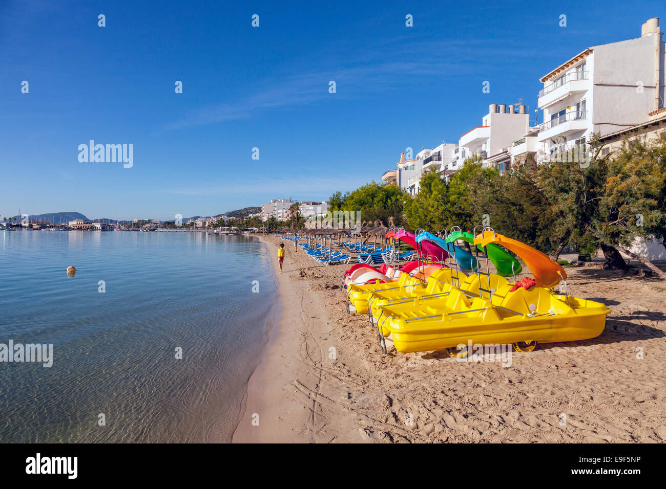 Beach, Puerto de Pollensa, Mallorca - Spain Stock Photo - Alamy
