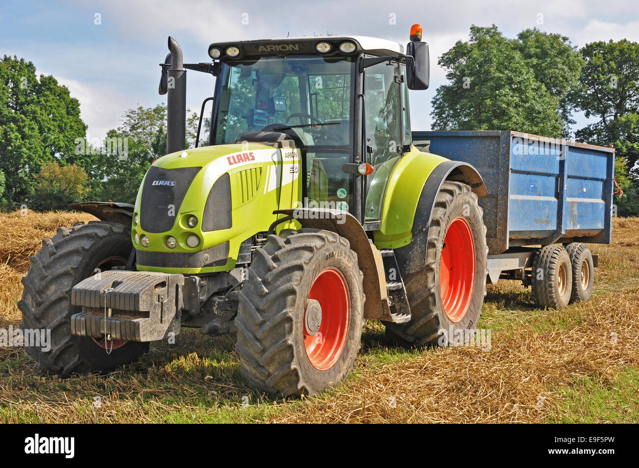 Tractor trailer carrying load hi-res stock photography and images - Alamy