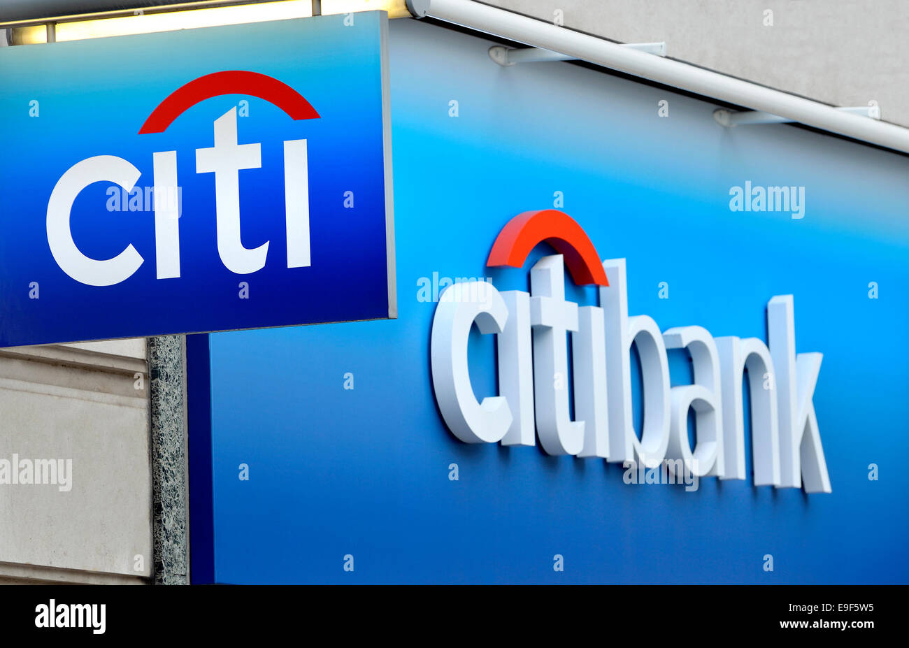 Citibank logo hi-res stock photography and images - Alamy