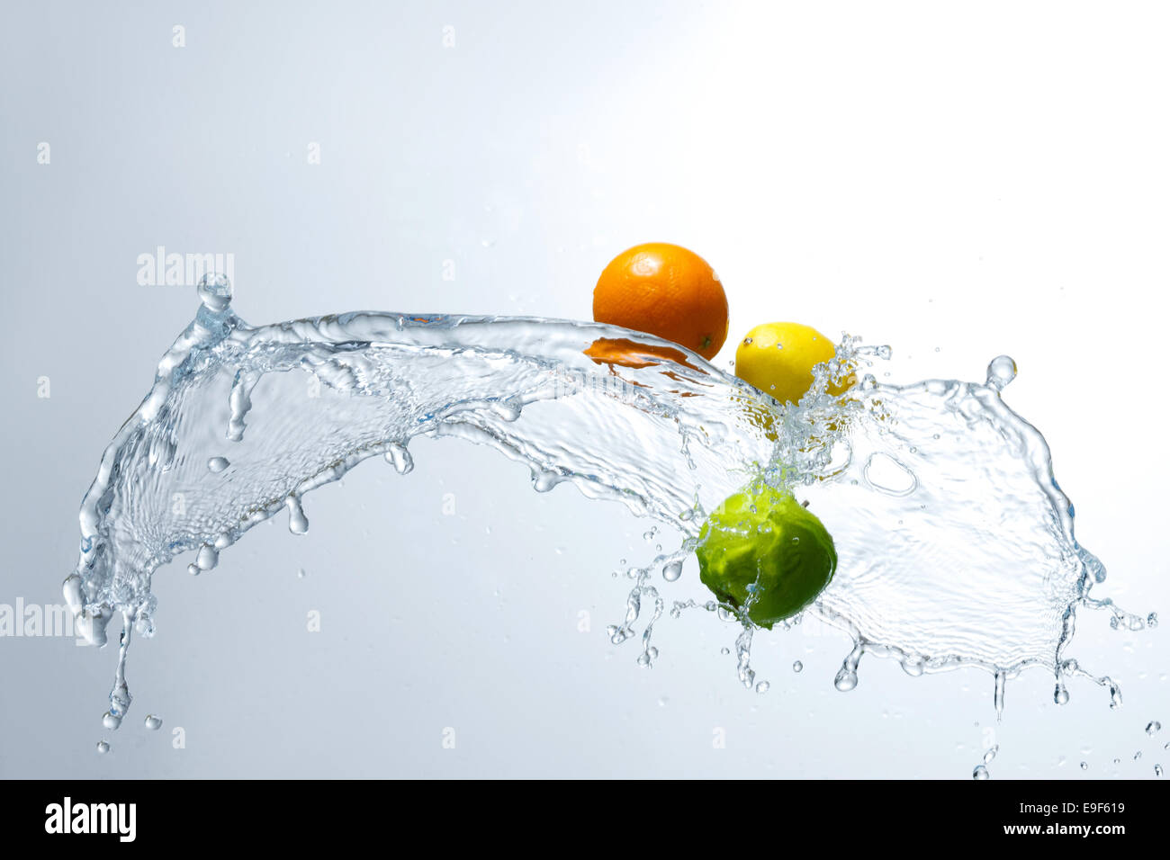 Splashes washing hi-res stock photography and images - Alamy