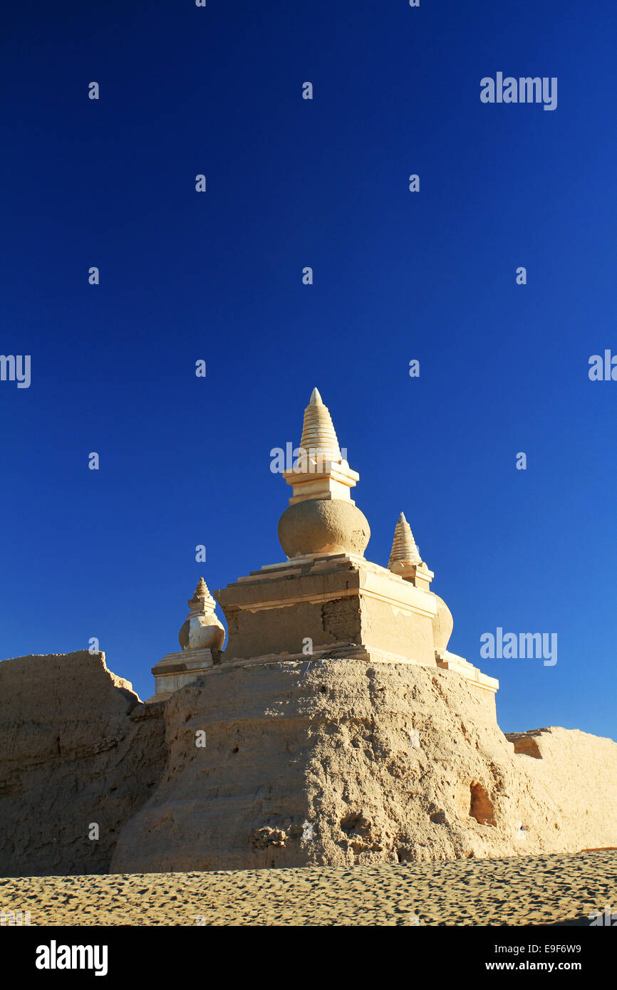Black rock ruins hi-res stock photography and images - Alamy