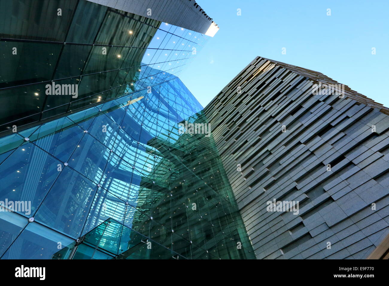 Tianhe District , Guangzhou Huacheng Square Stock Photo - Alamy
