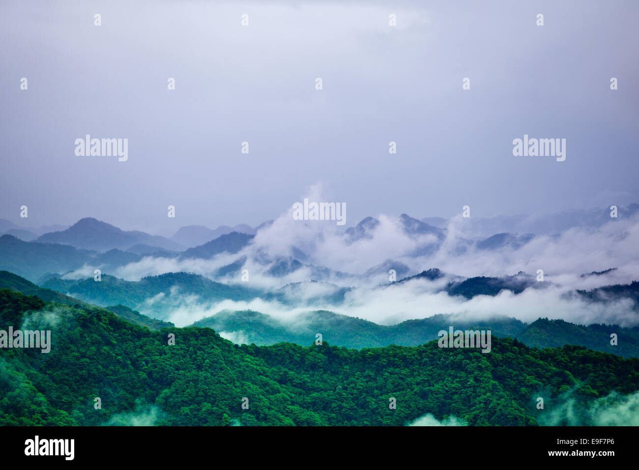 Jiujiang, Jiangxi Lushan clouds Stock Photo - Alamy