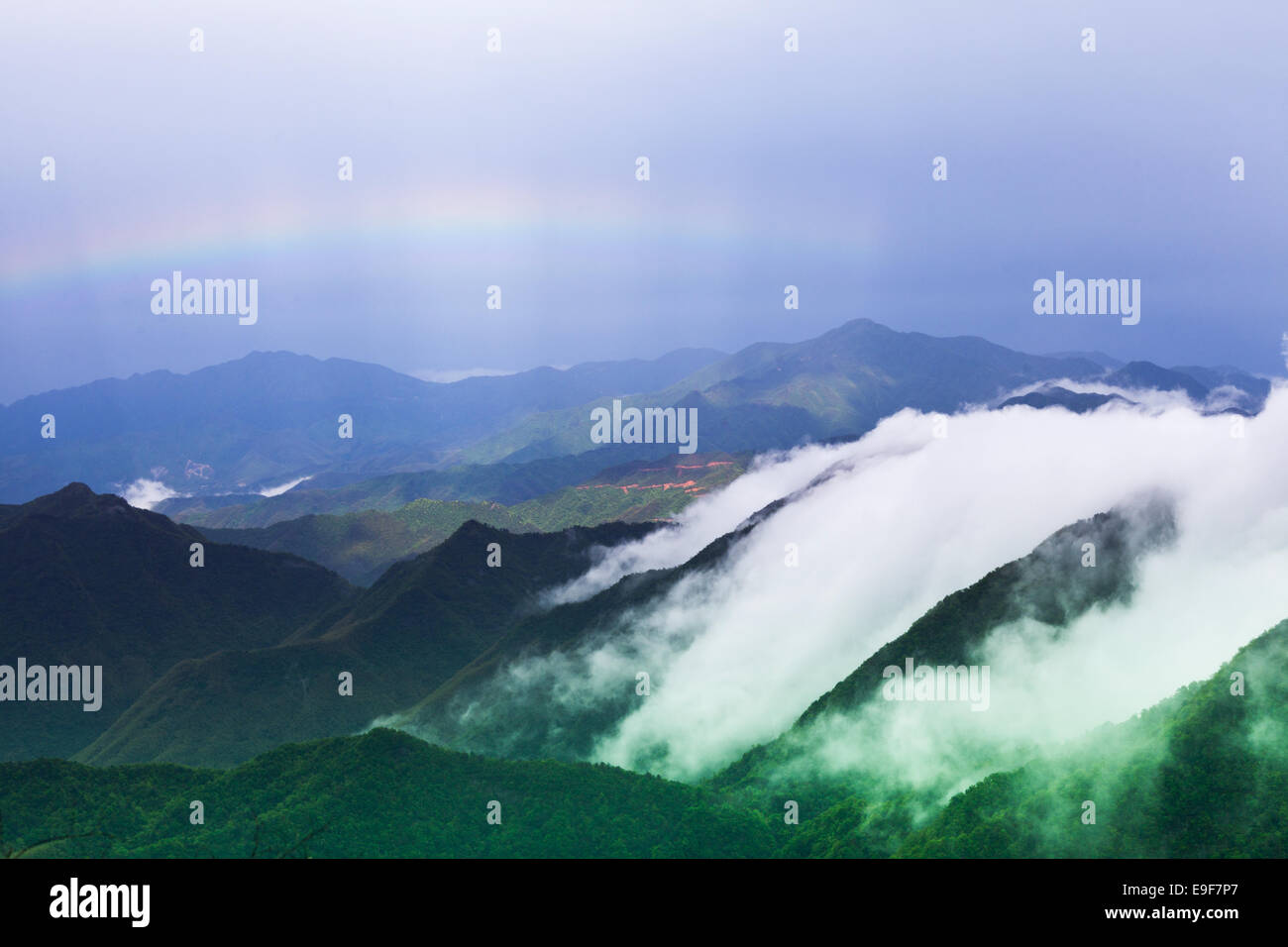 China jiangxi lushan mountain hi-res stock photography and images - Alamy