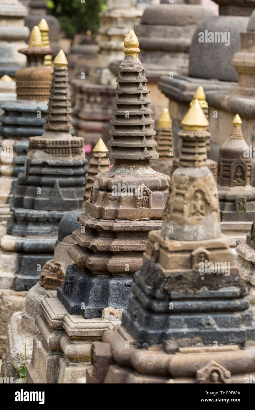 Small stupas hi-res stock photography and images - Alamy