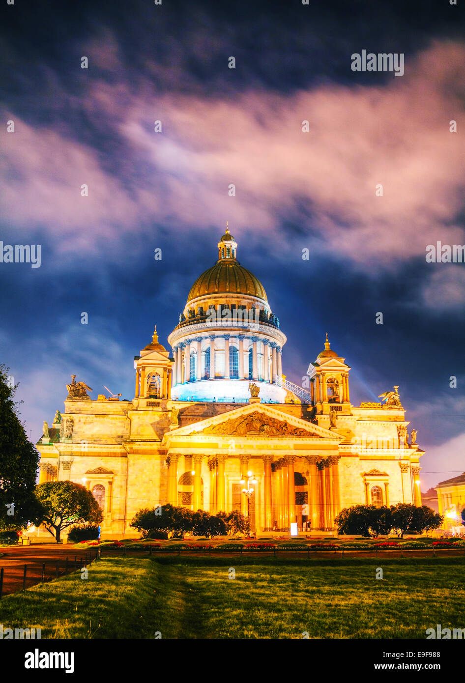 Saint Isaac's Cathedral (Isaakievskiy Sobor Stock Photo - Alamy