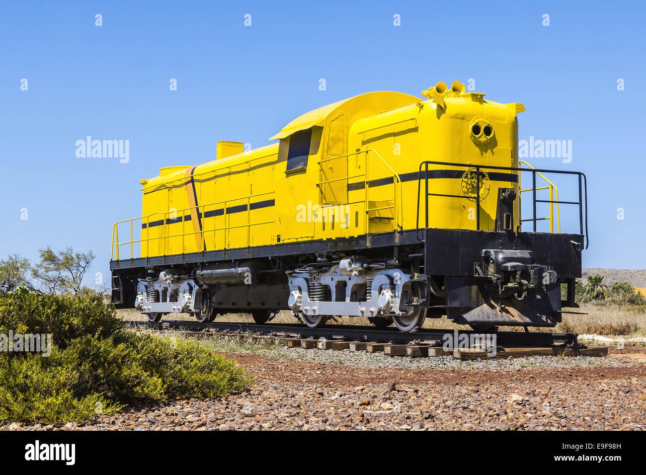 The yellow train hi-res stock photography and images - Alamy