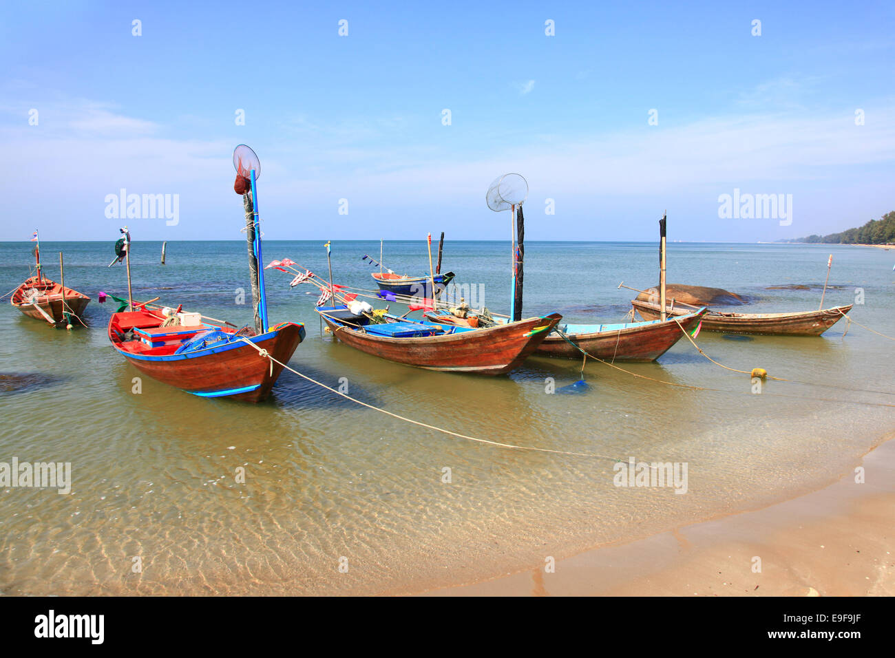 fisherman long tail boat Stock Photo - Alamy