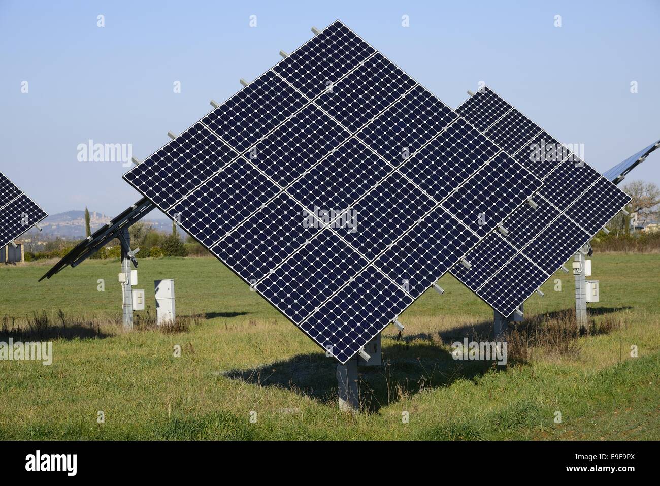 Rotating panels hi-res stock photography and images - Alamy