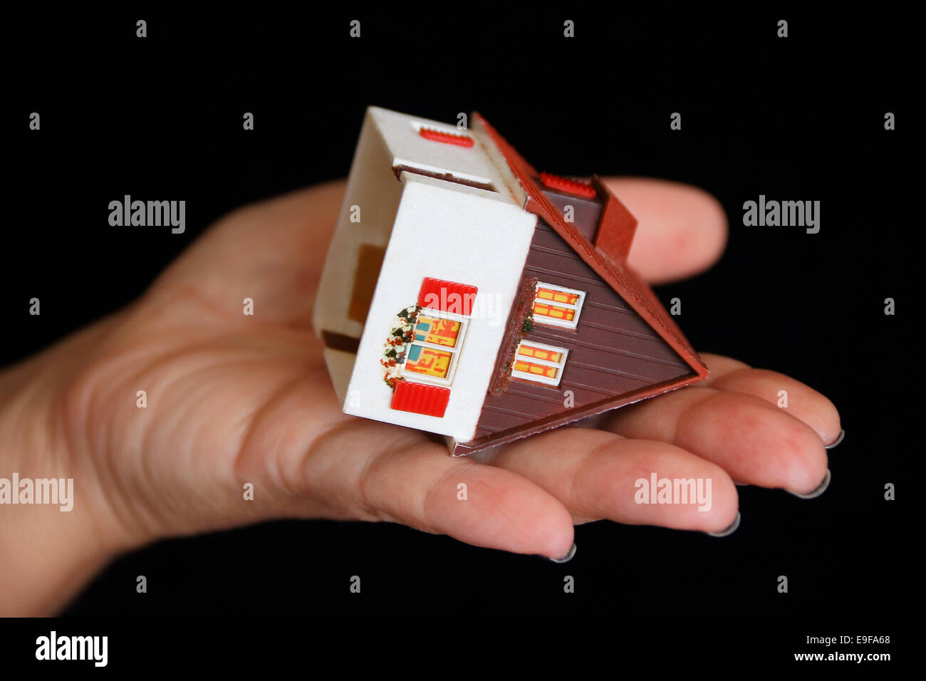 House in hand Stock Photo - Alamy