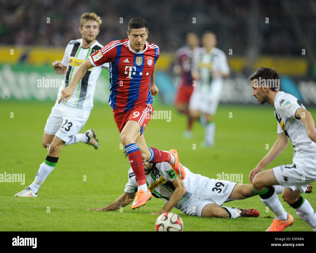 Moenchengladbach, Germany. 26th October, 2014. German Football ...