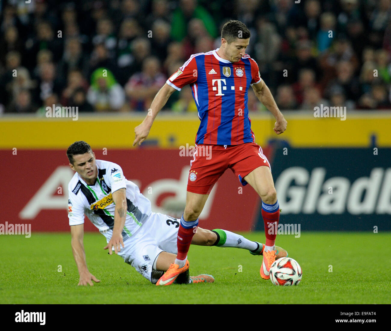 Moenchengladbach, Germany. 26th October, 2014. German Football ...