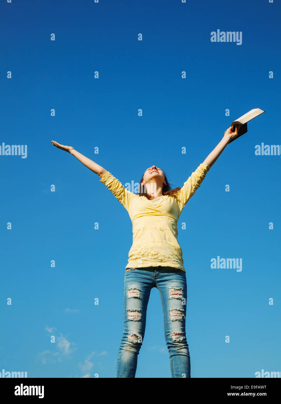 Hands raised heaven hi-res stock photography and images - Alamy