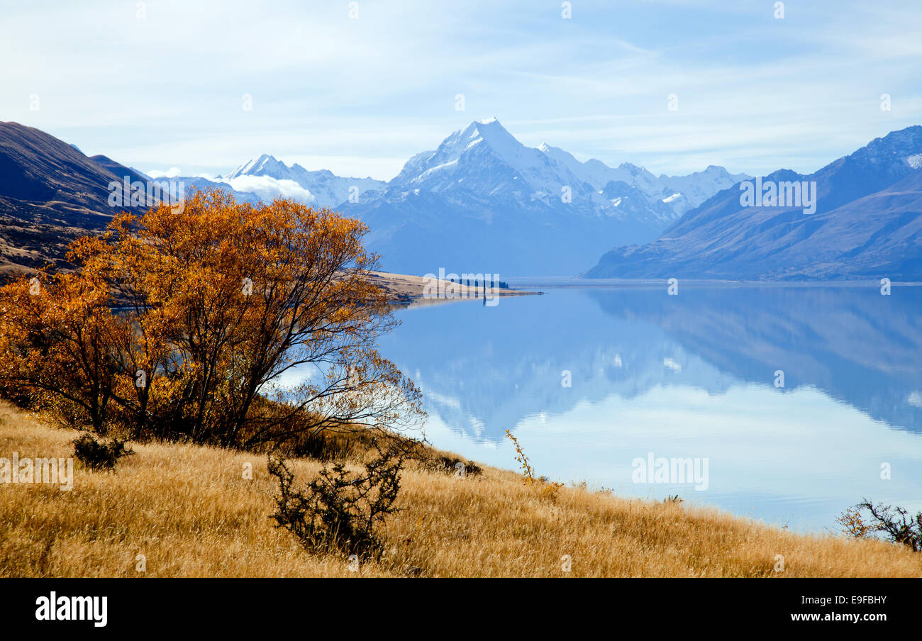 Landscape of mountain Cook Range Stock Photo - Alamy