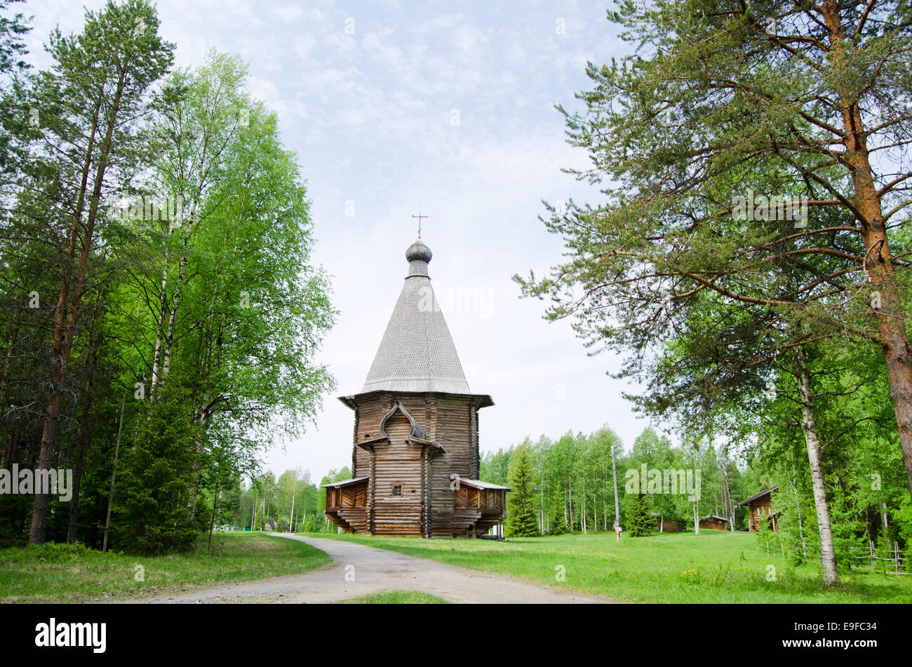 Ancient wooden churches hi-res stock photography and images - Alamy