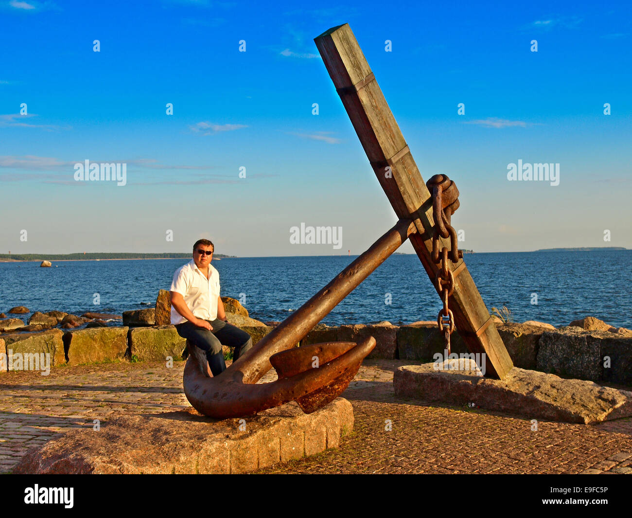 Ground anchor hi-res stock photography and images - Alamy
