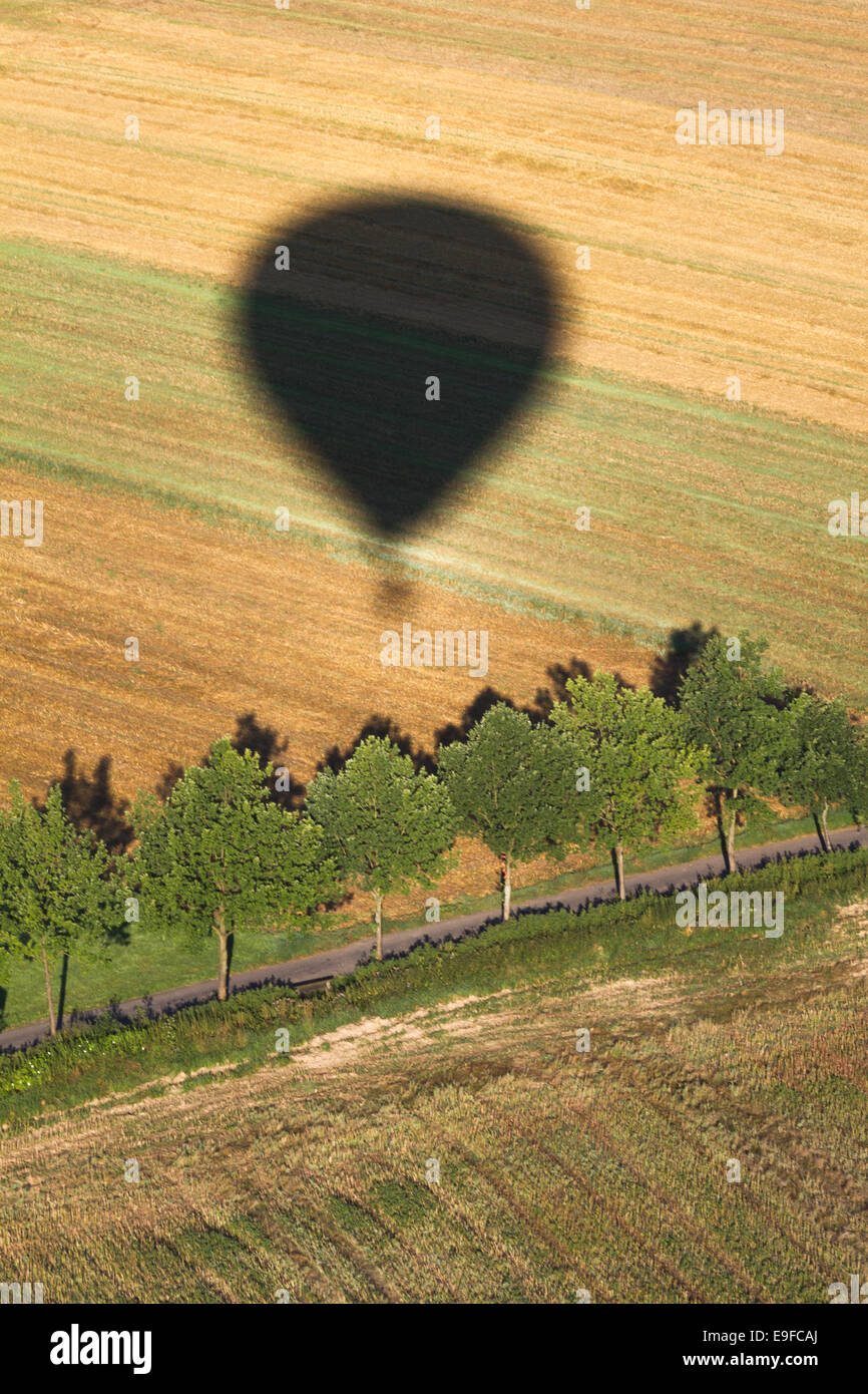 Hot air balloon shadow hi-res stock photography and images - Alamy