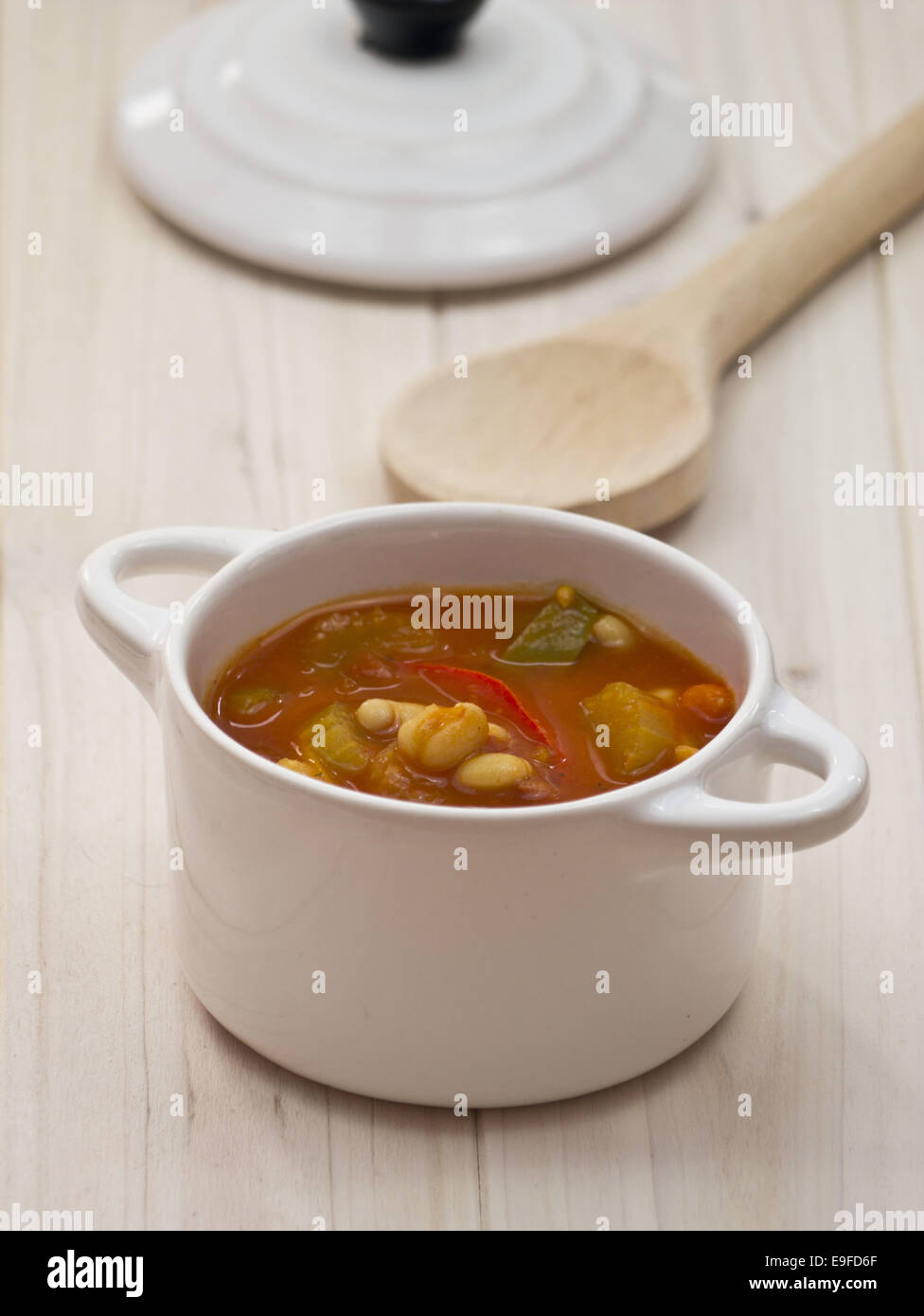 Tomato soup with haricot beans and paprika Stock Photo - Alamy