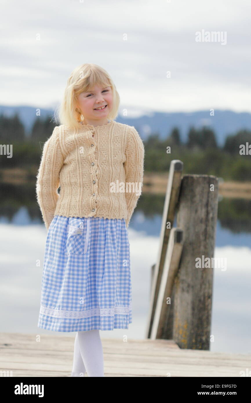 Blue traditional clothes hi-res stock photography and images - Alamy