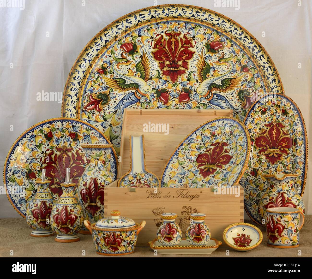 Decorative potteries hi-res stock photography and images - Alamy