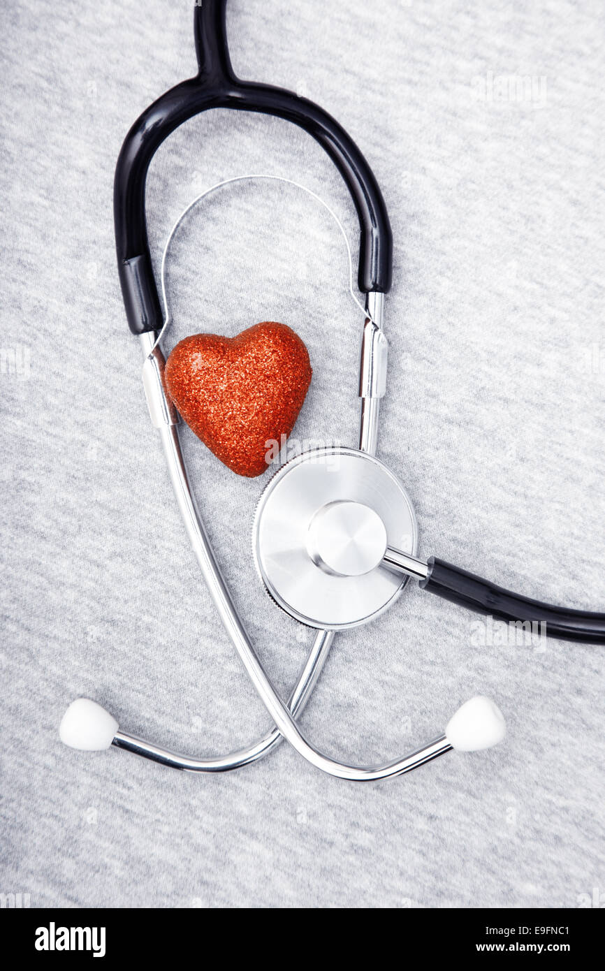 Stethoscope and heart Stock Photo - Alamy