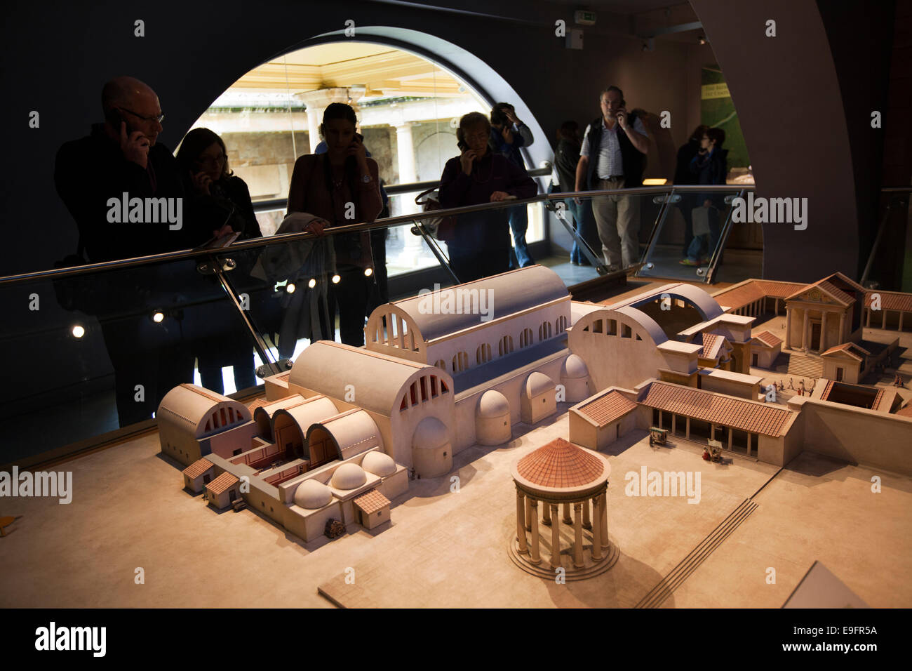 Ancient roman bath house hi-res stock photography and images - Alamy