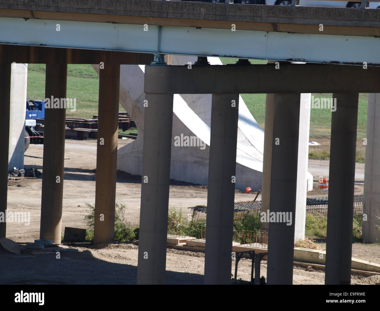 Santiago calatrava bridge design bike trails hi-res stock photography ...