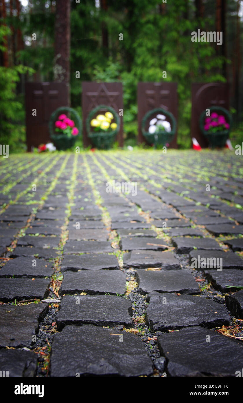 Katyn cemetery hi-res stock photography and images - Alamy