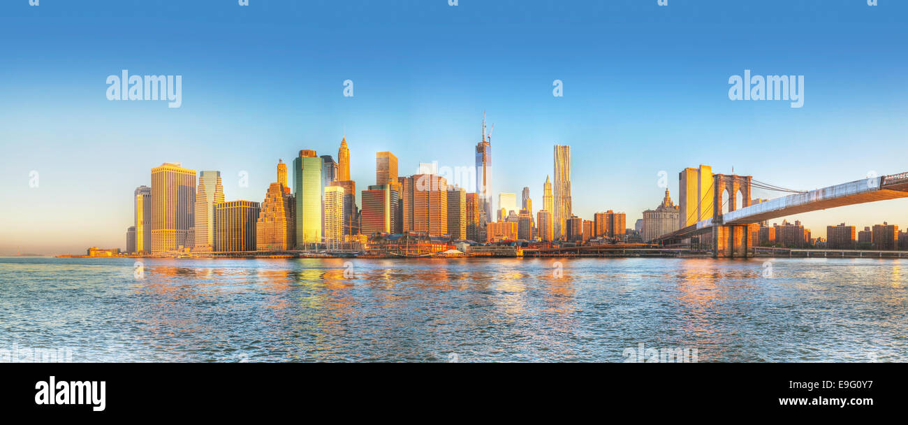 Early morning new york city hi-res stock photography and images - Alamy