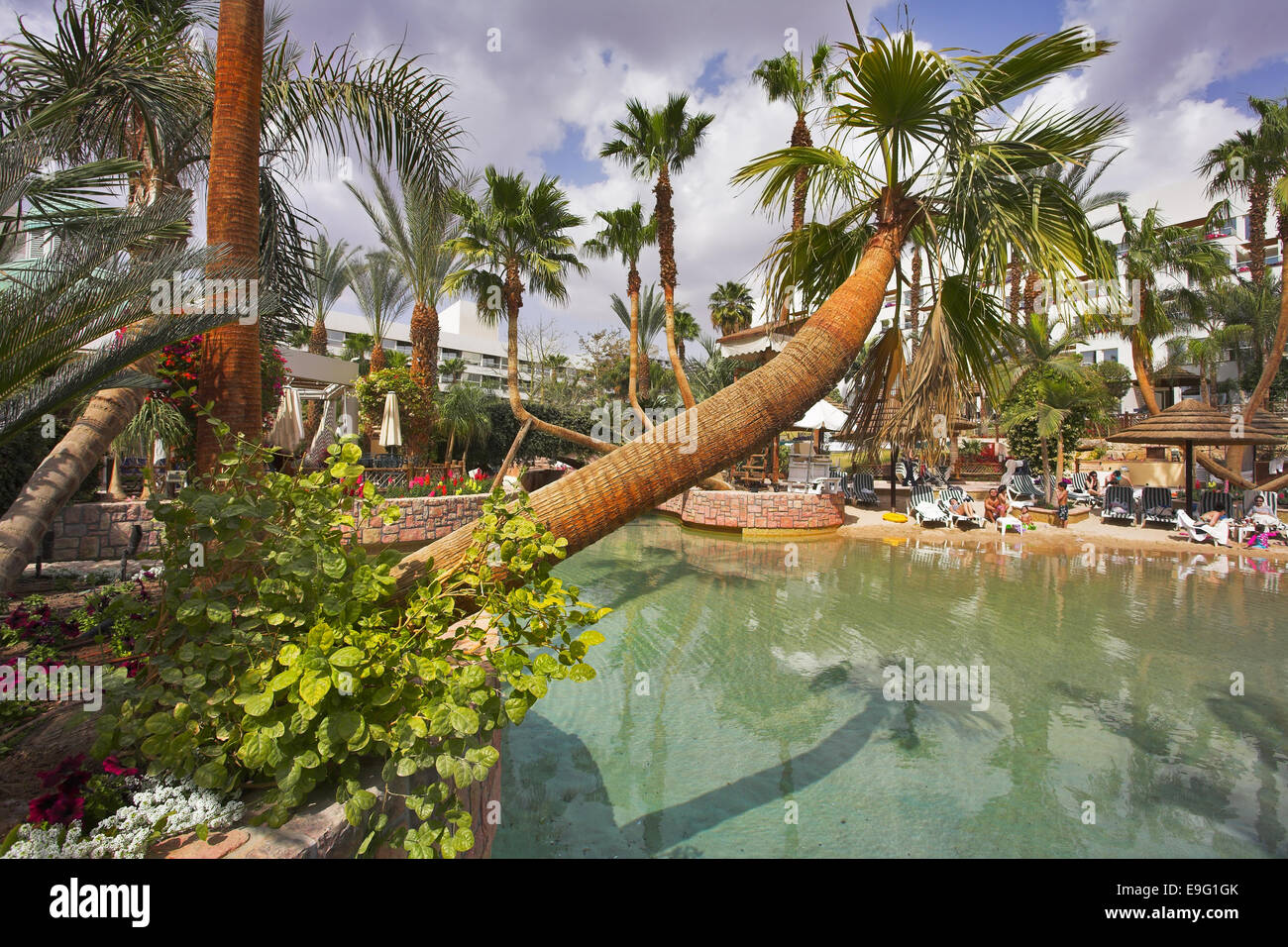 Tropical resort recreational activity hi-res stock photography and ...