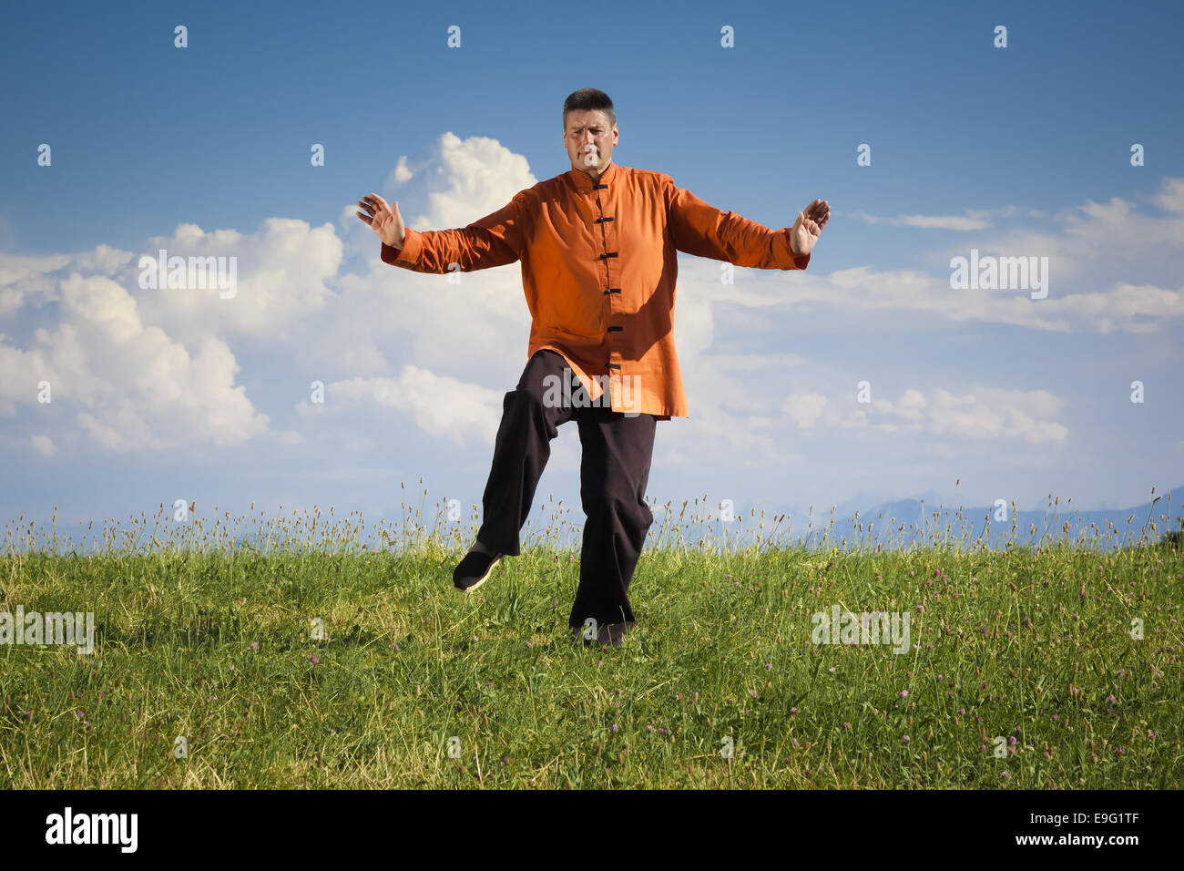 O qi gong hi-res stock photography and images - Alamy