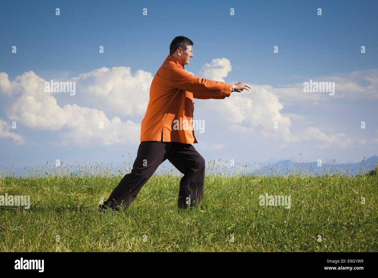 O qi gong hi-res stock photography and images - Alamy