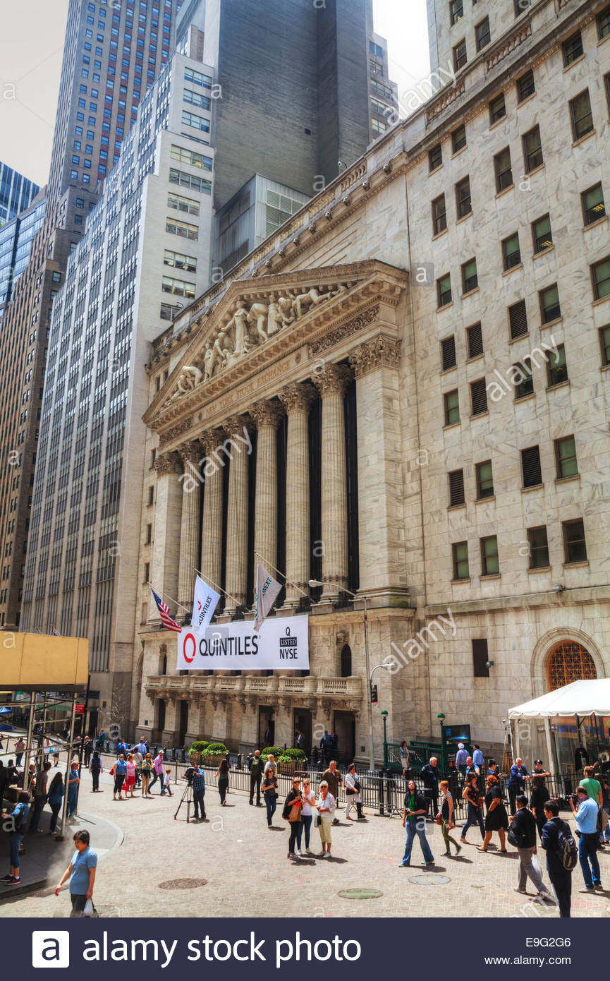 Stock Market Building Stock Photos & Stock Market Building Stock Images ...