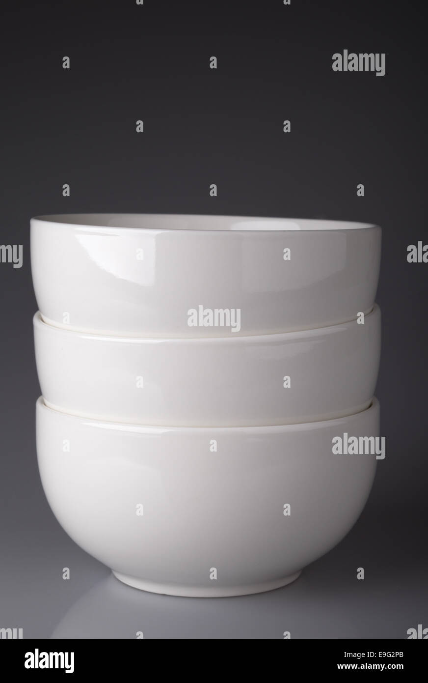 white ceramic bowls Stock Photo - Alamy