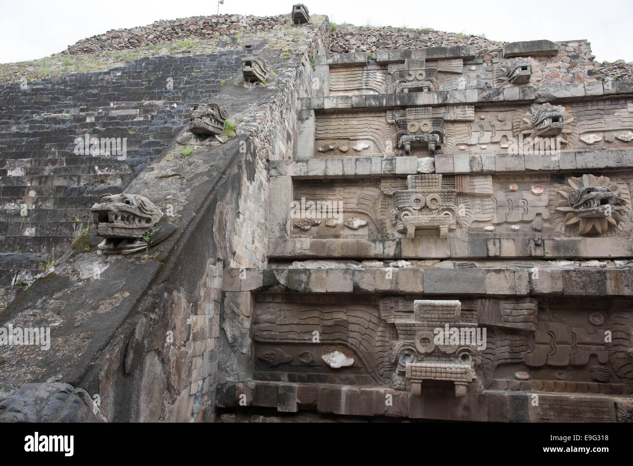 Quetzalcoatl feathered serpent pyramid hi-res stock photography and images - Alamy