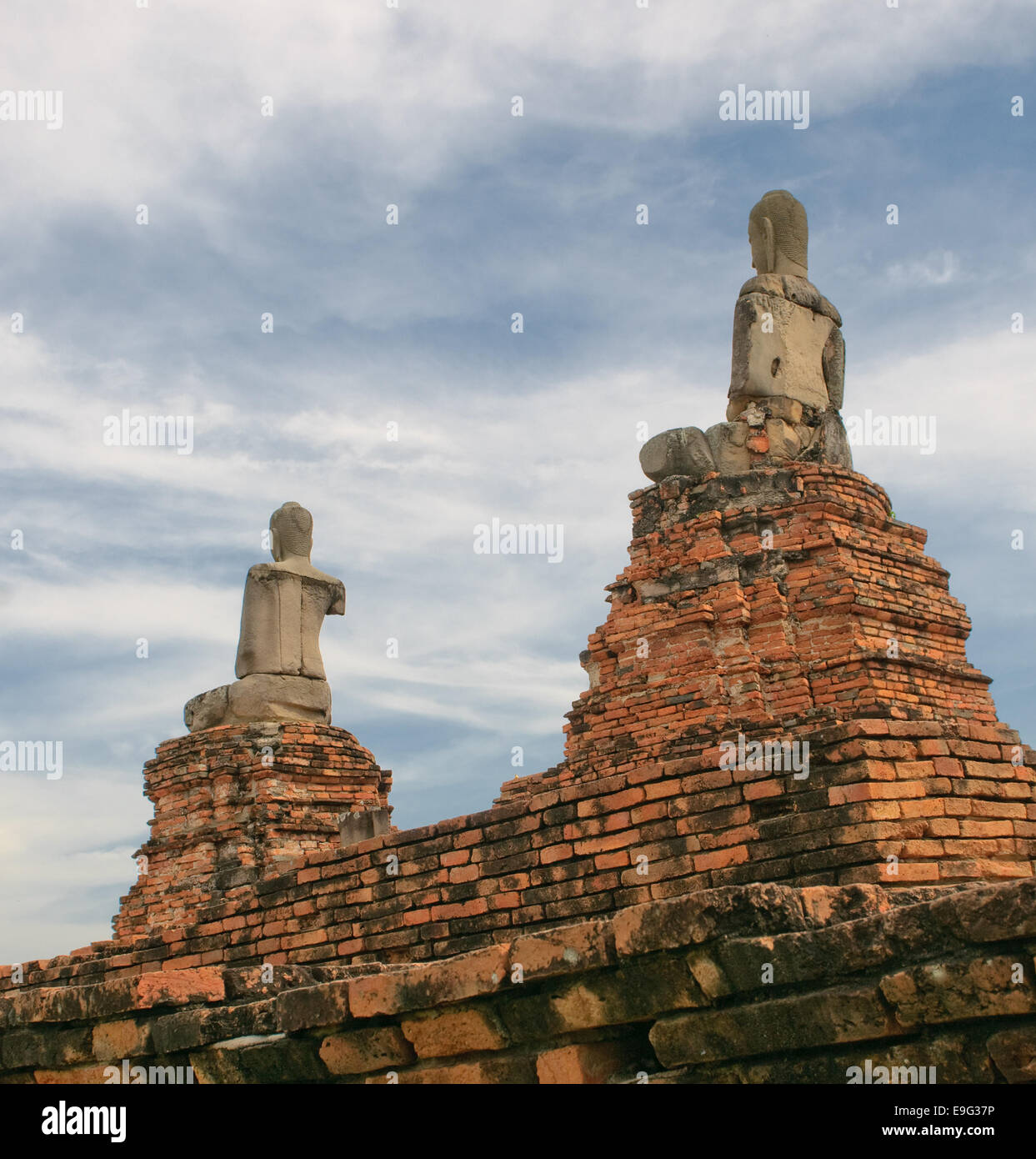 Ayutthaya buddha statues hi-res stock photography and images - Alamy