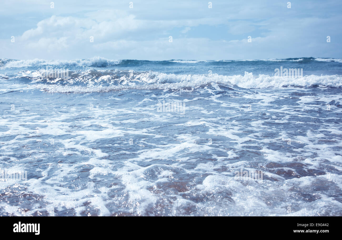 Daytime surf hi-res stock photography and images - Alamy