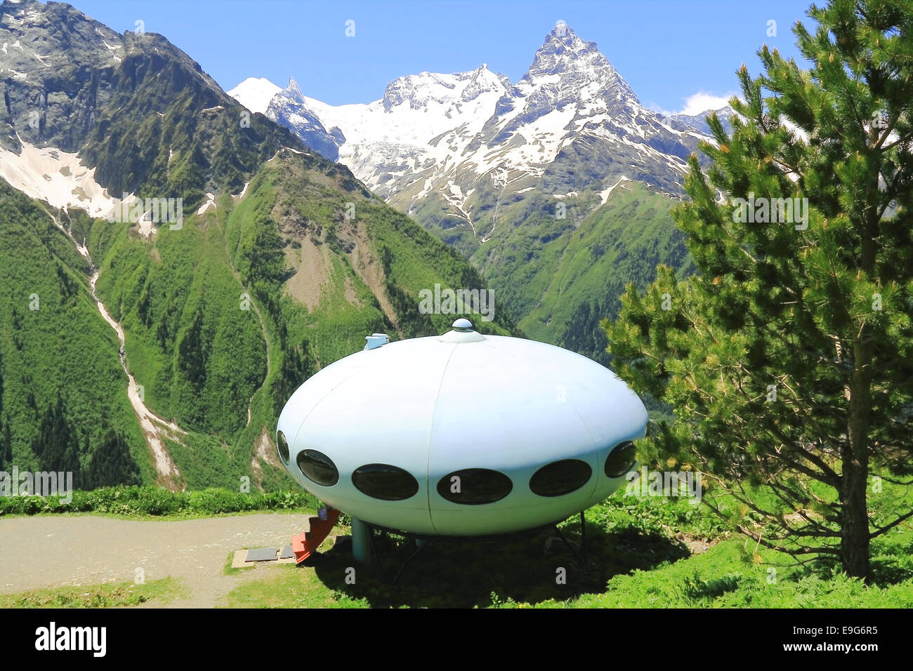 Ufo Hotel