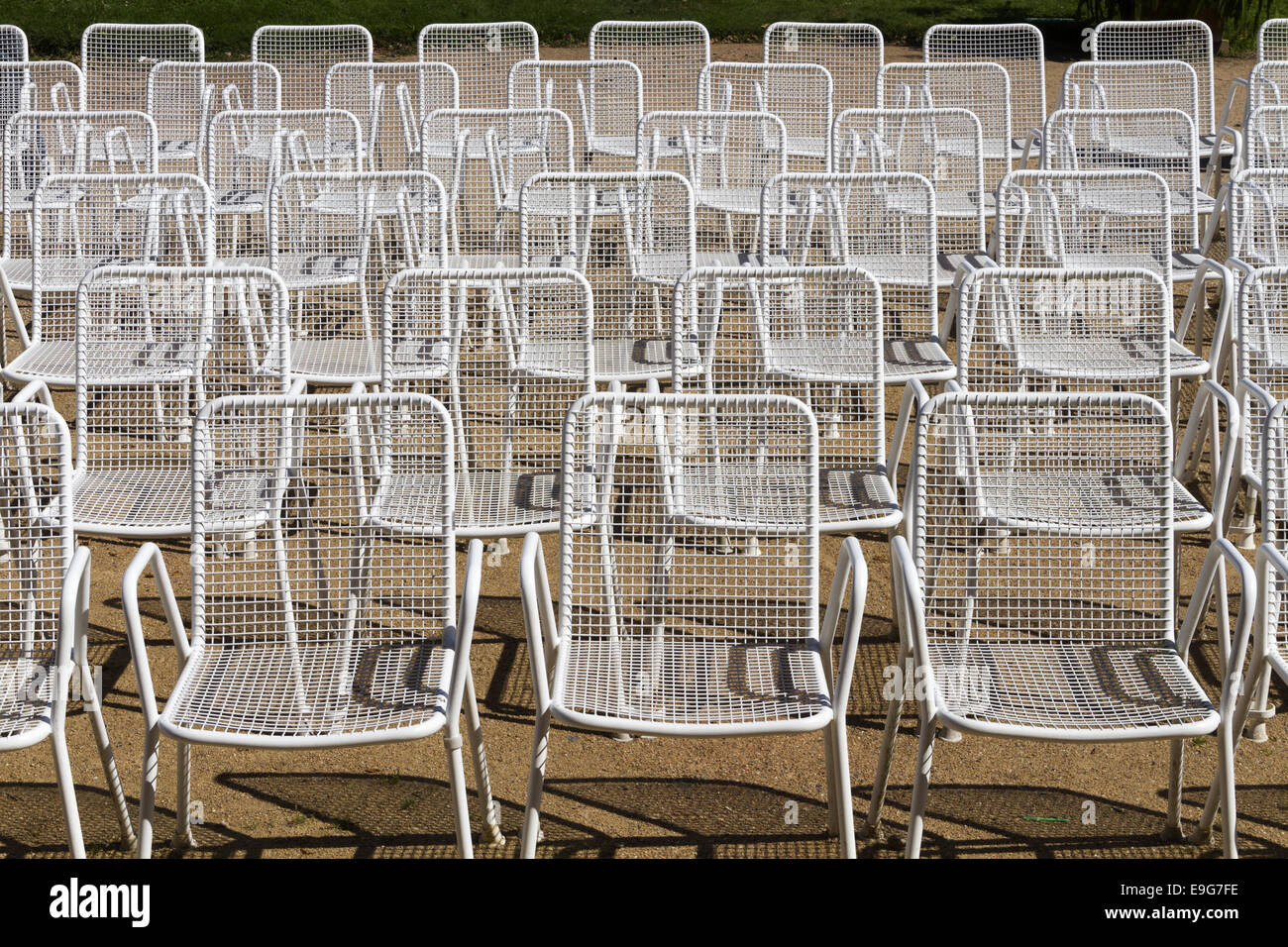 Open air stands hi-res stock photography and images - Alamy