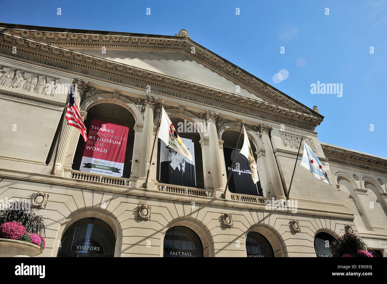 Art Institute of Chicago front entrance Stock Photo - Alamy